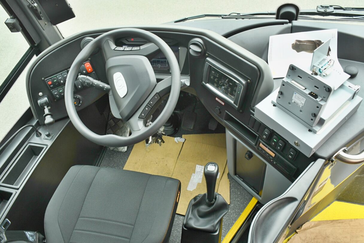 Do provozu vyjel první SOR ICN 12 v nových barvách PID | Československý ...